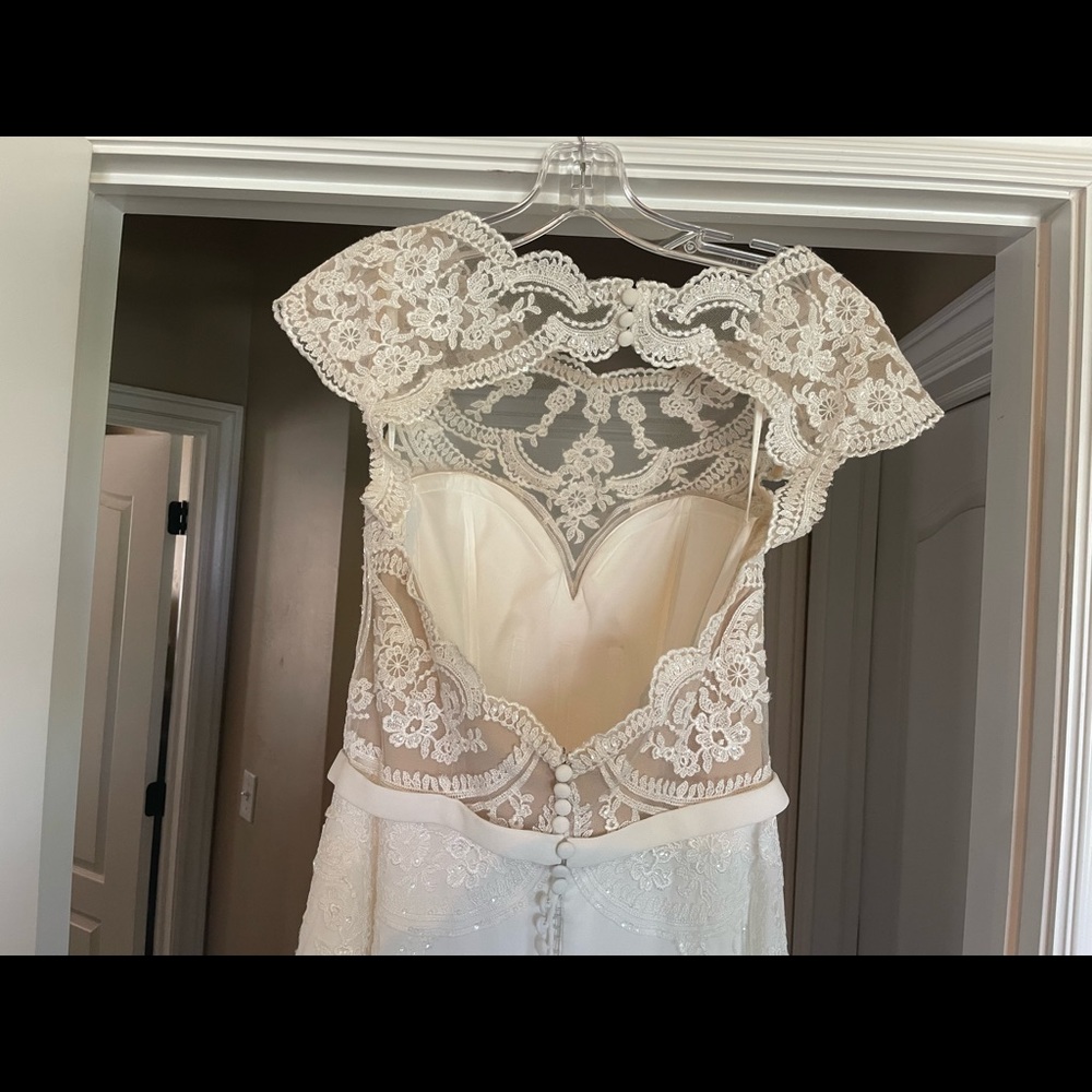 Scalloped Sabrina Neckline Gown With Keyhole Back Ivo… - Gem